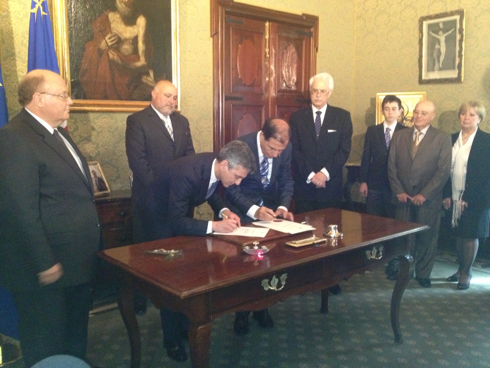 Simon Busuttil sworn in as Opposition leader. First speech in ...