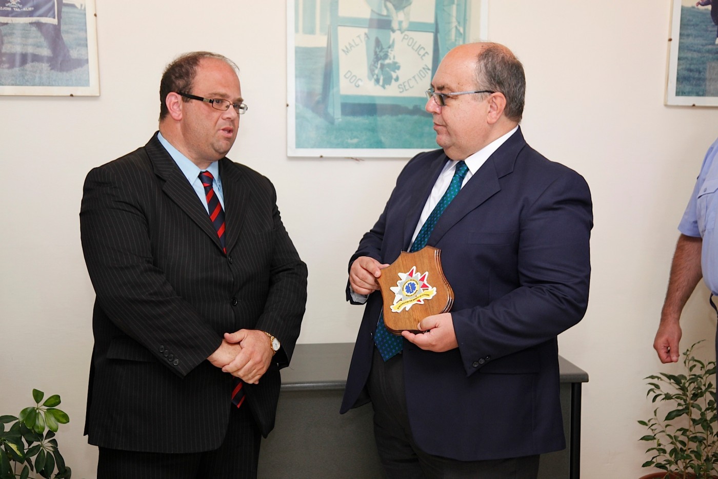 Malta Police Dog Section and Mounted Section receive Veterinary Life ...