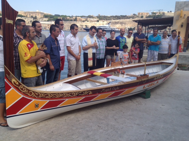 New boat for Senglea to be used for Victory Day Regatta - TVMnews.mt