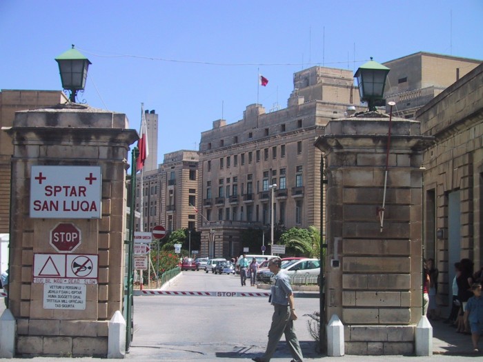 Il-PM jħabbar sptar ġdid f'Għawdex u rinovar ta' San Luqa fuq l-istess ...