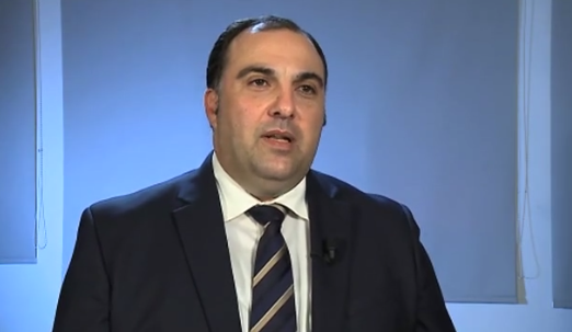 UĦM: Flok benefiċċji biex toqgħod id-dar, benefiċċji biex taħdem ...