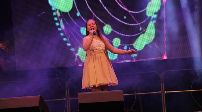 Rachel Lowell Maltija ta' 12-il sena, fl-ewwel post f'UNA Stella Sta ...