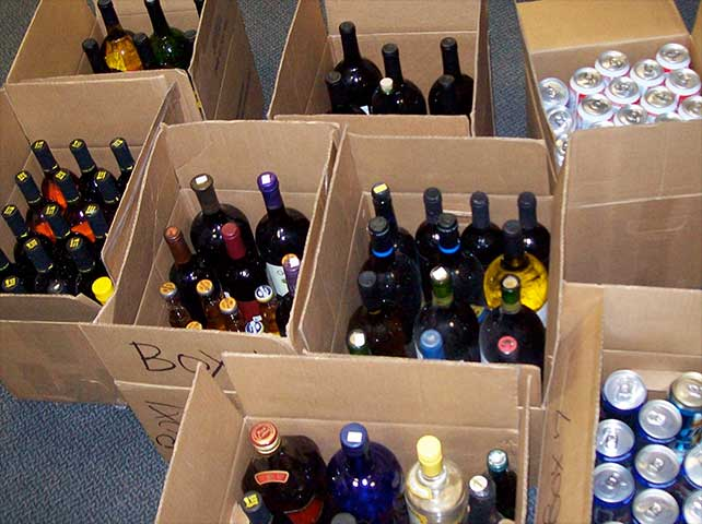 34,700 alcoholic bottles seized during Customs operation - TVMnews.mt