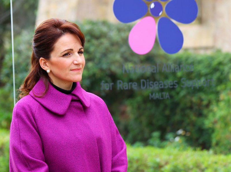 Michelle Muscat tingħata l-premju Voluntier Nazzjonali tas-Sena ...