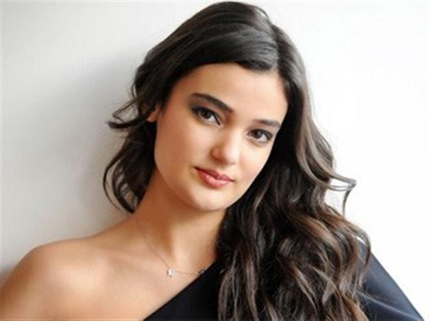 Former Miss Turkey found guilty of insulting Erdogan - TVMnews.mt