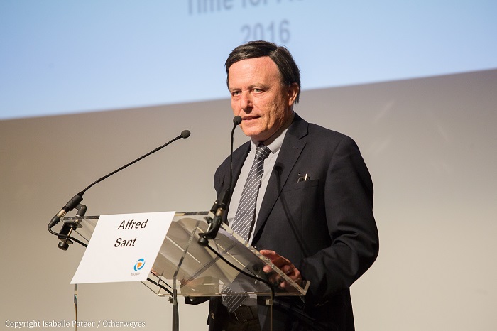 Alfred Sant jiddiskuti l-futur tal-Ewropa - TVMnews.mt