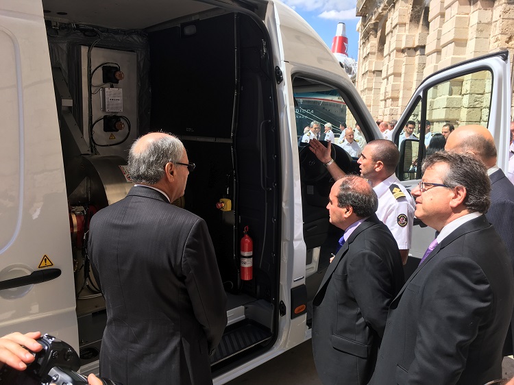 Customs Department gets new scanner to improve its anti-smuggling ...