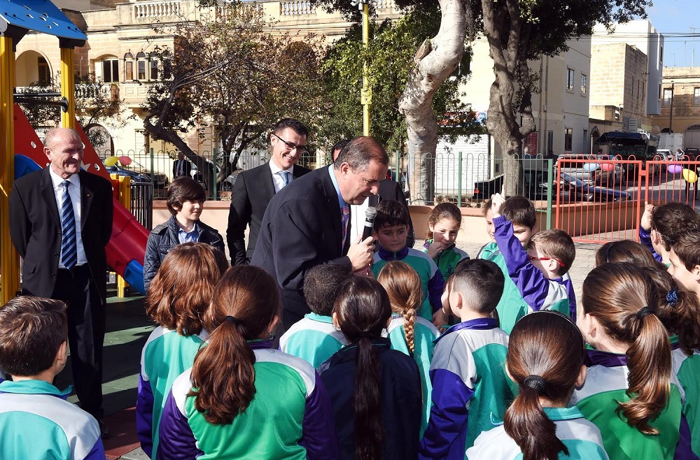 Neglected open space at Luqa transformed into a gym and swings - TVMnews.mt
