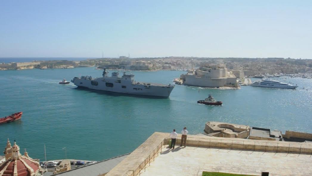 HMS Ocean with a crew of 600 moored in the Grand Harbour - TVMnews.mt