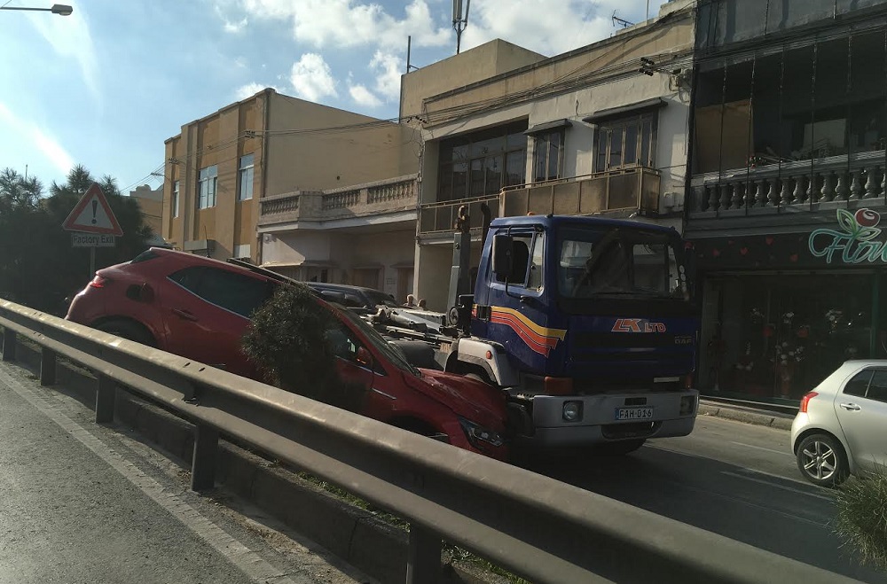 Collision causes traffic congestion at Qormi - TVMnews.mt