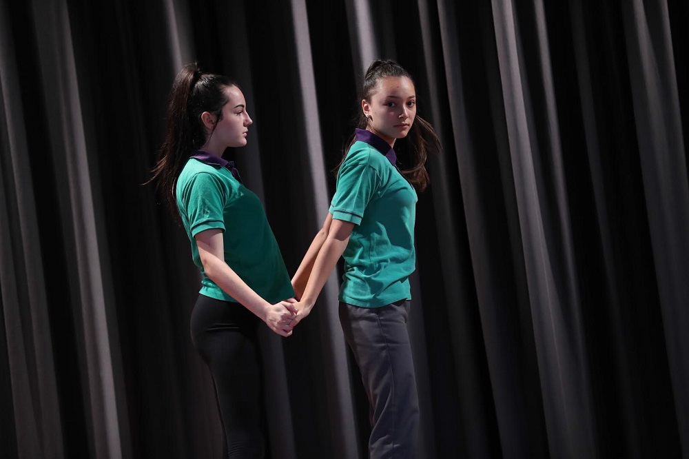 Students learn Maltese poems for SEC through creative arts - TVMnews.mt