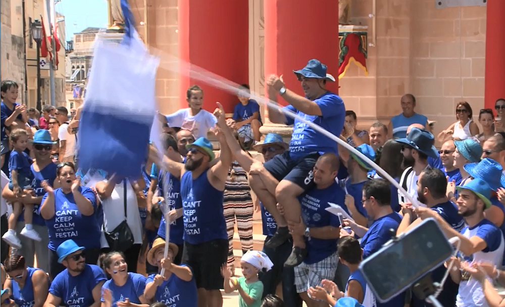 WATCH: Dingli's Parish Priest carried shoulder high in a feast without ...