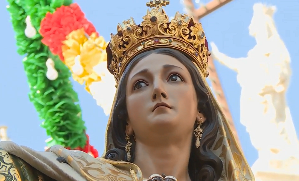 Il-festa ta' Santa Liena tilħaq il-qofol tagħha b'ċerimonja filgħodu ...