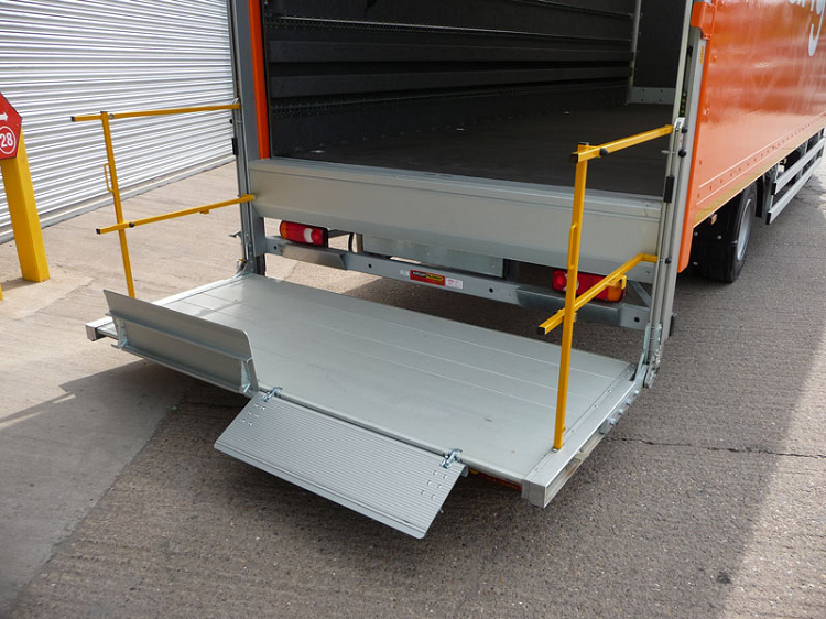 OHSA issues new guidelines on safe use of tail lifts - TVMnews.mt
