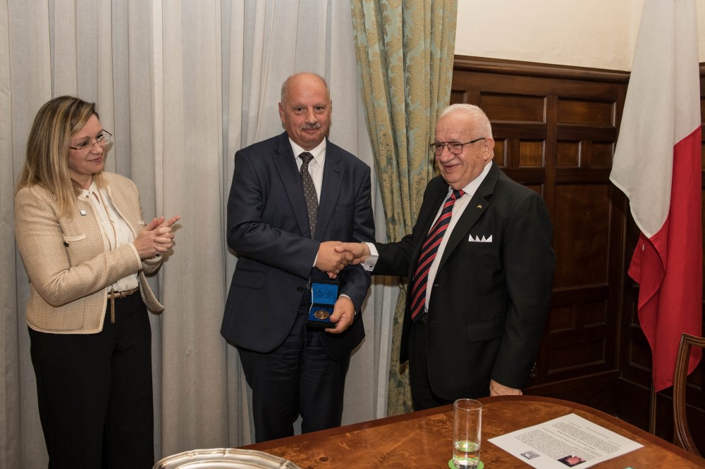 University Rector awarded medal for his contribution to IOI - TVMnews.mt