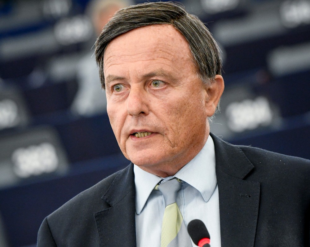 Alfred Sant asks EC to revise banking sector regulations as "they may ...