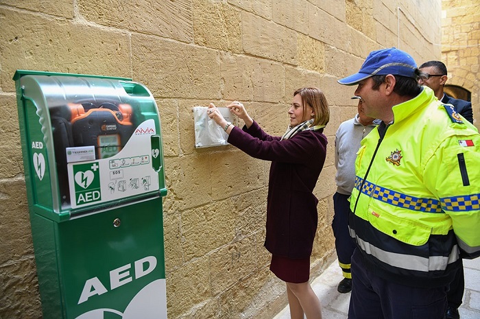 First public defibrillator inaugurated in the Maltese islands - TVMnews.mt
