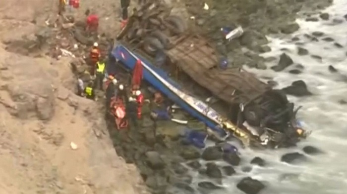 48 die when bus plunges 100 metres - TVMnews.mt