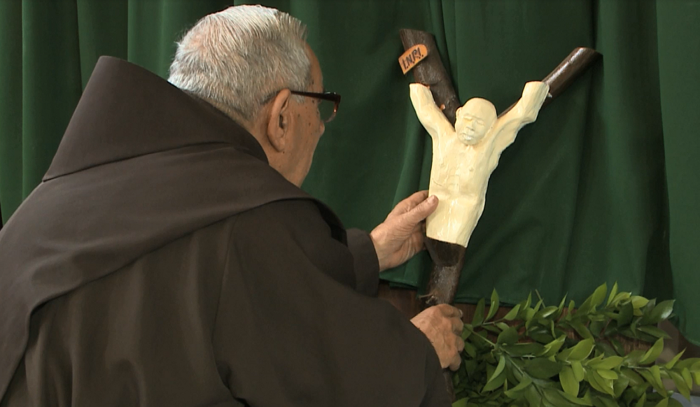 Crucifix depicts Jesus Christ without arms and without legs - TVMnews.mt