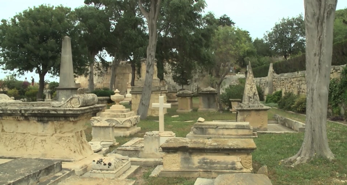 Who is buried at the historical cemetery in the gardens at Msida ...
