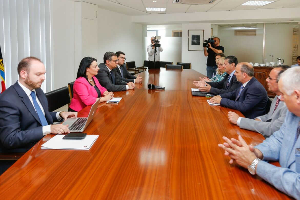 PN discusses petrol station policy with GRTU - TVMnews.mt