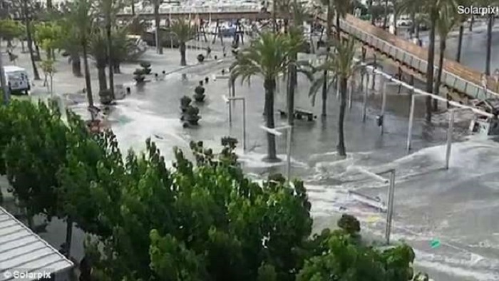 Tsunami chaos on Spanish islands of Majorca and Minorca - TVMnews.mt