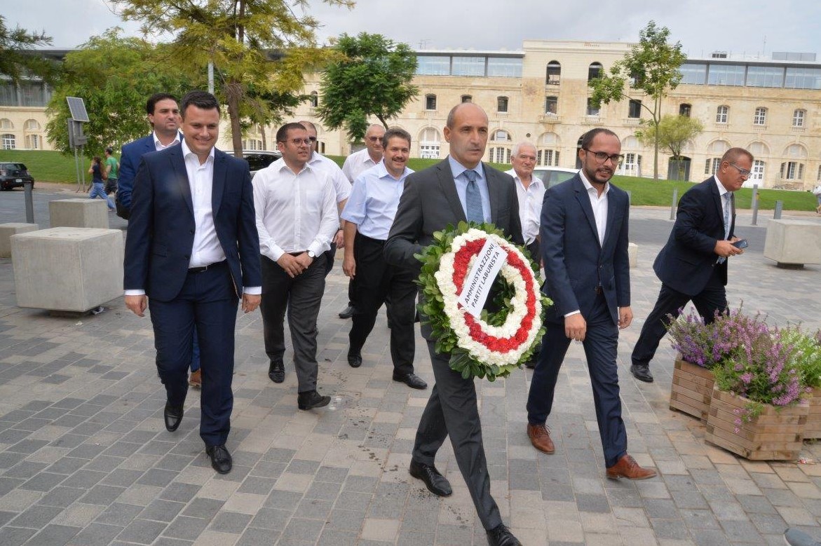Il-PM u l-PL jsellmu l-memorja tal-Perit Dom Mintoff - TVMnews.mt