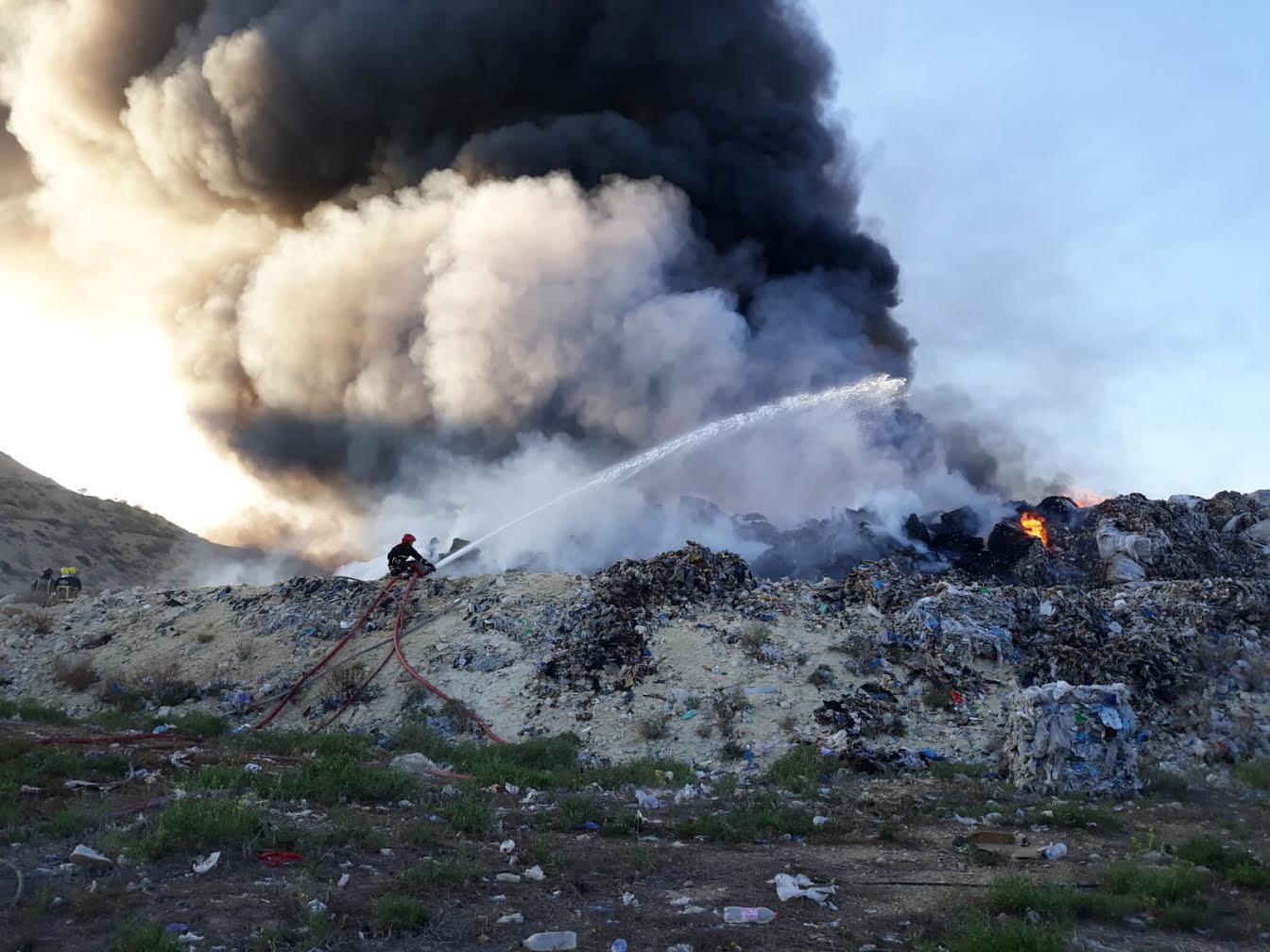 Wash fruit and vegetables following Magħtab fire - TVMnews.mt