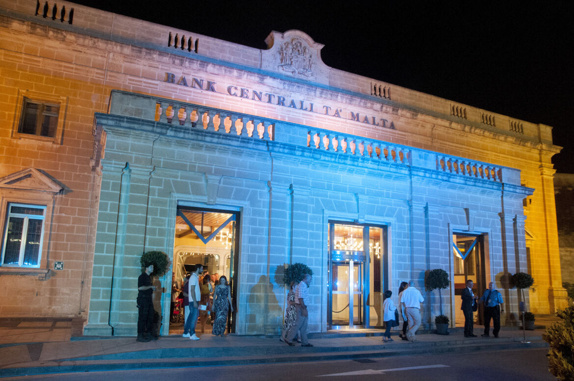 Family savings increase in the first two months of the year - TVMnews.mt