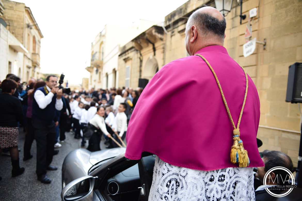 WATCH: What does the public think about children towing their ...