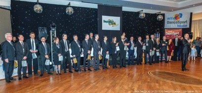 200 koppja minn madwar id-dinja jieħdu sehem f'kompetizzjoni ta' żfin f ...