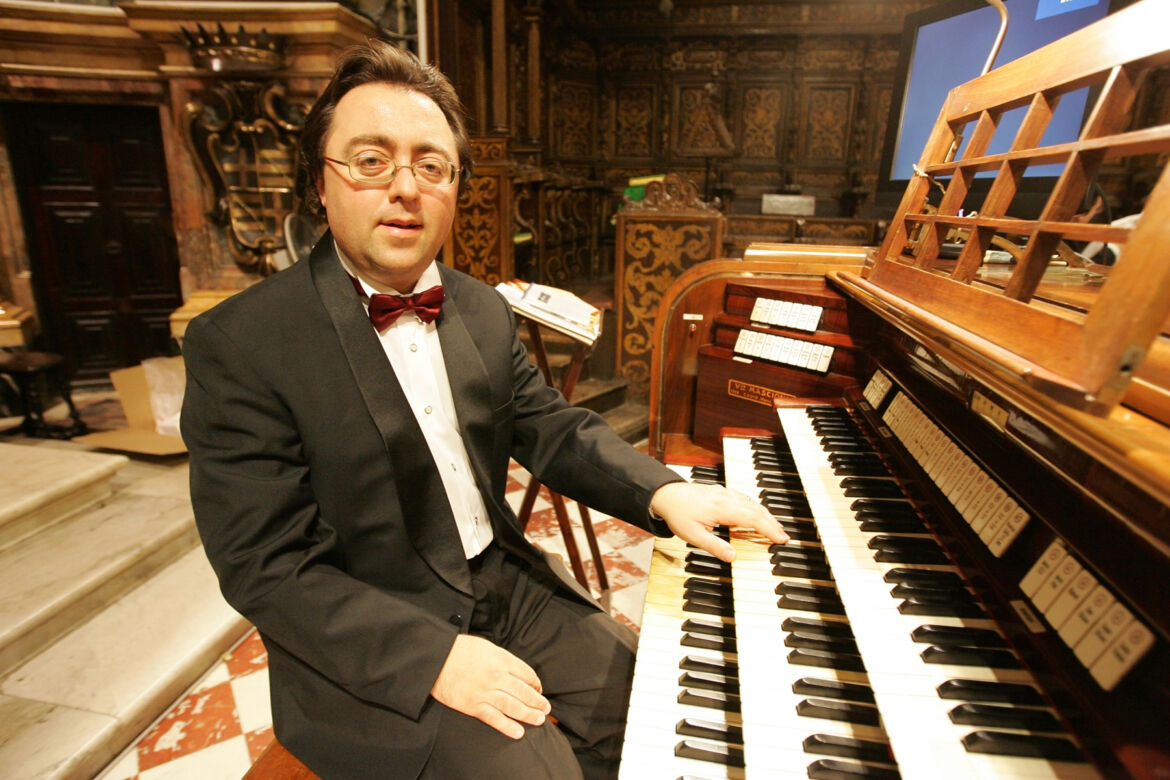 Organist John Aquilina to inaugurate the Frobenius Organ at Jesus of ...