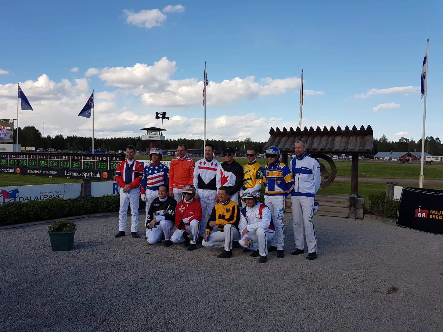 Tiġrijiet taż-żwiemel: Il-ħames ġurnata tal-World Trotting Championship ...