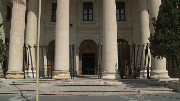 Resisted arrest after he was caught attempting to force open a car ...