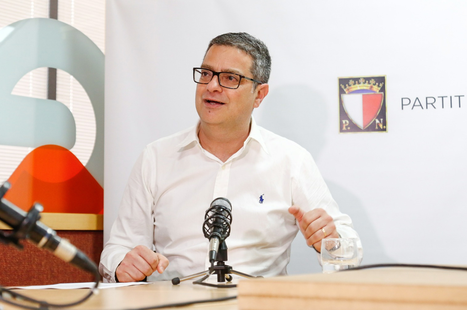 "As long as I still enjoy the members' confidence, I will continue to ...