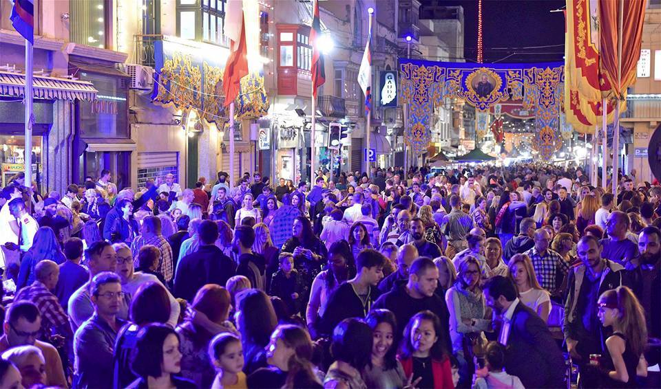 Mid-dinja tal-fantasija - festival taċ-ċikkulata fil-Ħamrun - TVMnews.mt