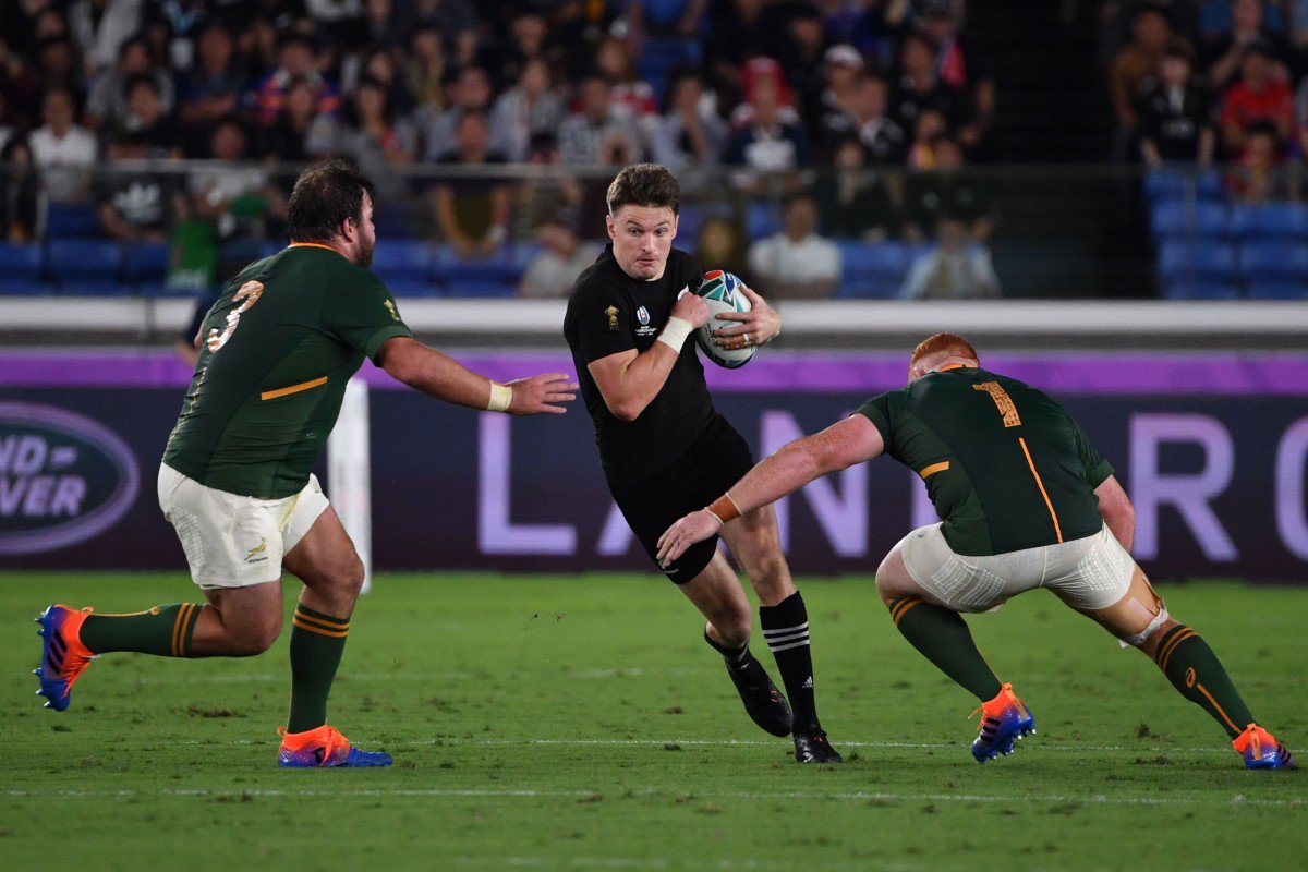 Tazza tad-Dinja tar-Rugby: Air New Zealand b’filmat biex jinku lill ...