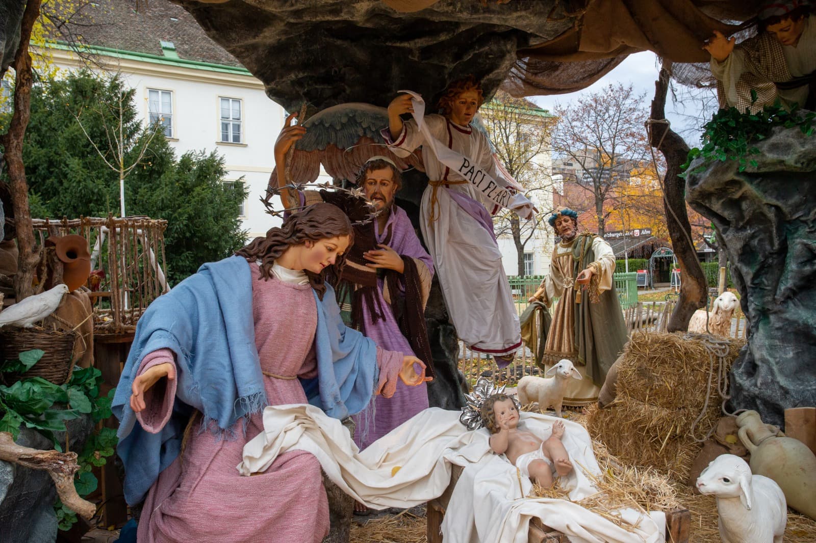 WATCH: Traditional Maltese crib inaugurated in Vienna - TVMnews.mt