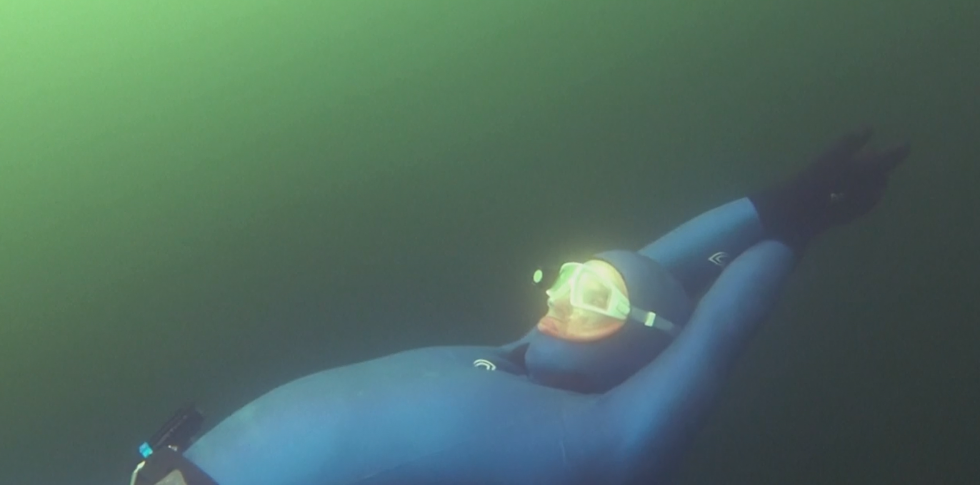Watch: Alexey Molchanov sets a new world record for deepest free dive ...