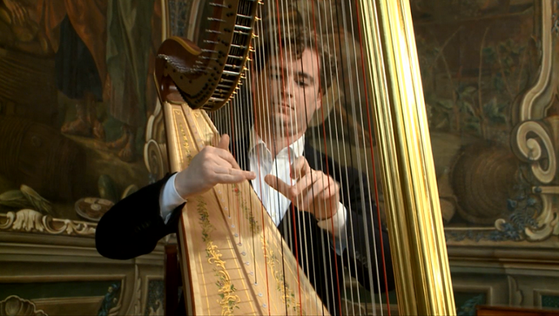 Il-melodija tal-arpa qed tasal iktar fid-djar Maltin - l-istrument imur ...