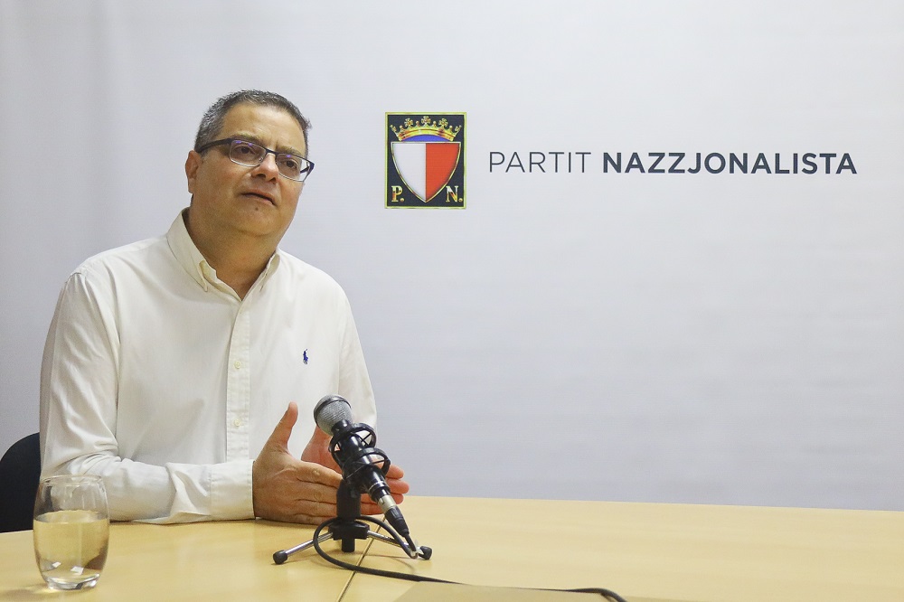 PN leader wants PM "to convene Parliamentary sitting tomorrow regarding ...