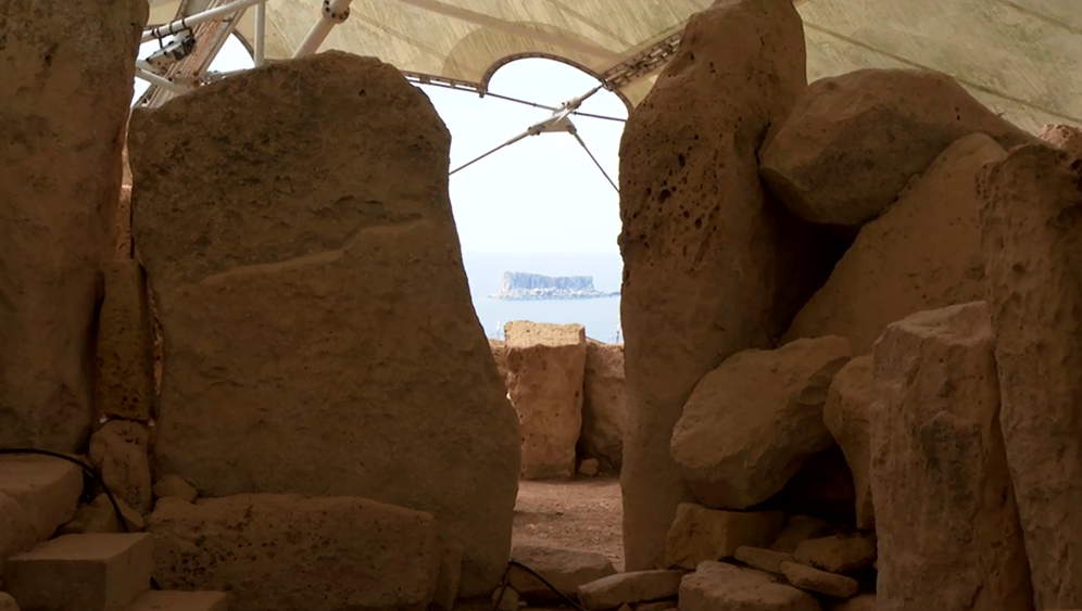 If you are a photography enthusiast and interested in historic heritage ...