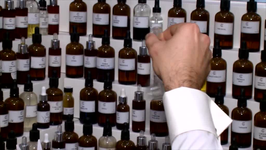 How do you choose which perfume you are going to use? - TVMnews.mt