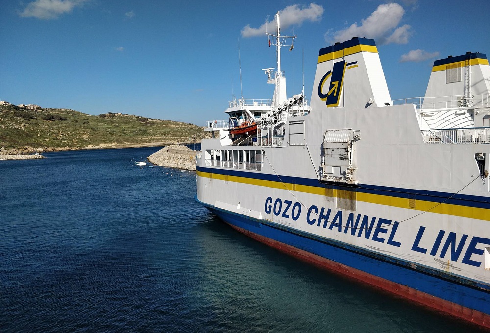 More than 25,000 cross over to Gozo for end of year celebrations ...
