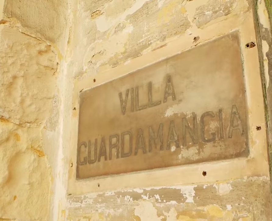 Watch: Queen Elizabeth and Prince Philip dwelling rooms in Malta ...