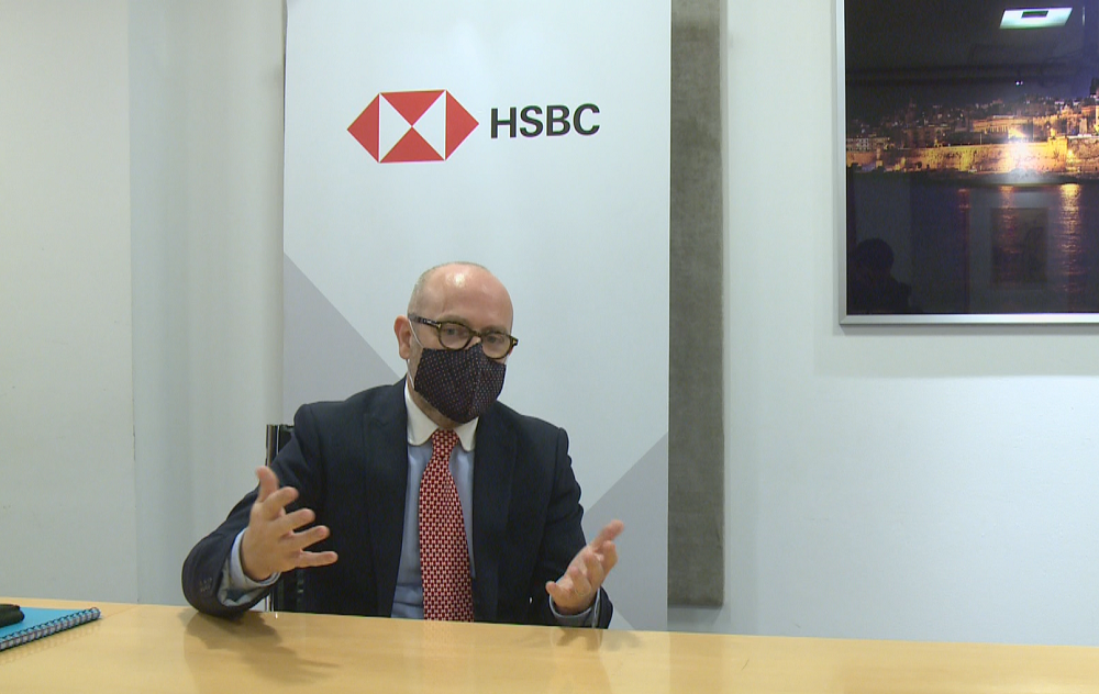 HSBC clarifies: low-income earners won't be affected by €5 charge ...