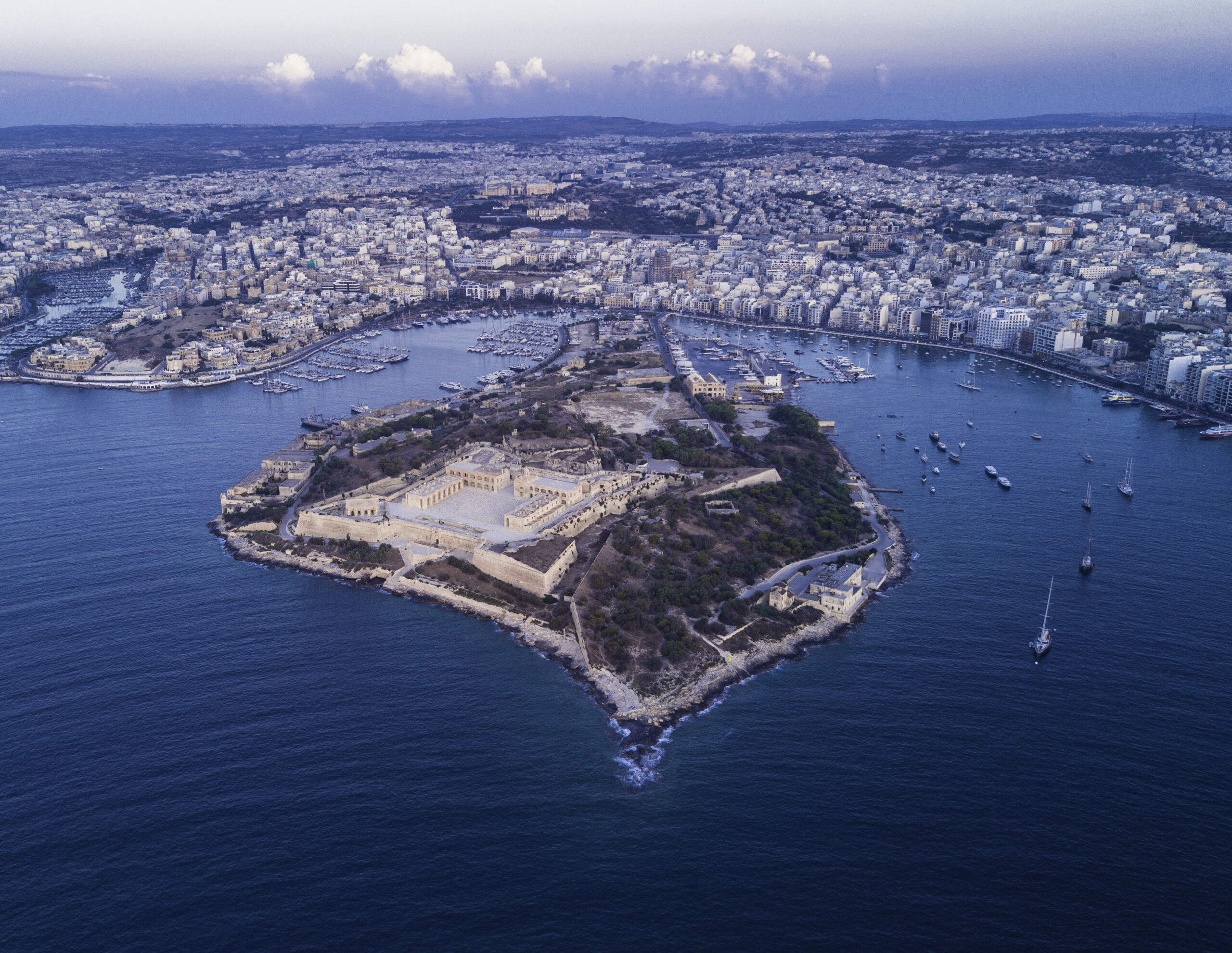 AĠĠORNAT: Sospiżi x-xogħlijiet kollha fuq il-proġett ta' Manoel Island ...