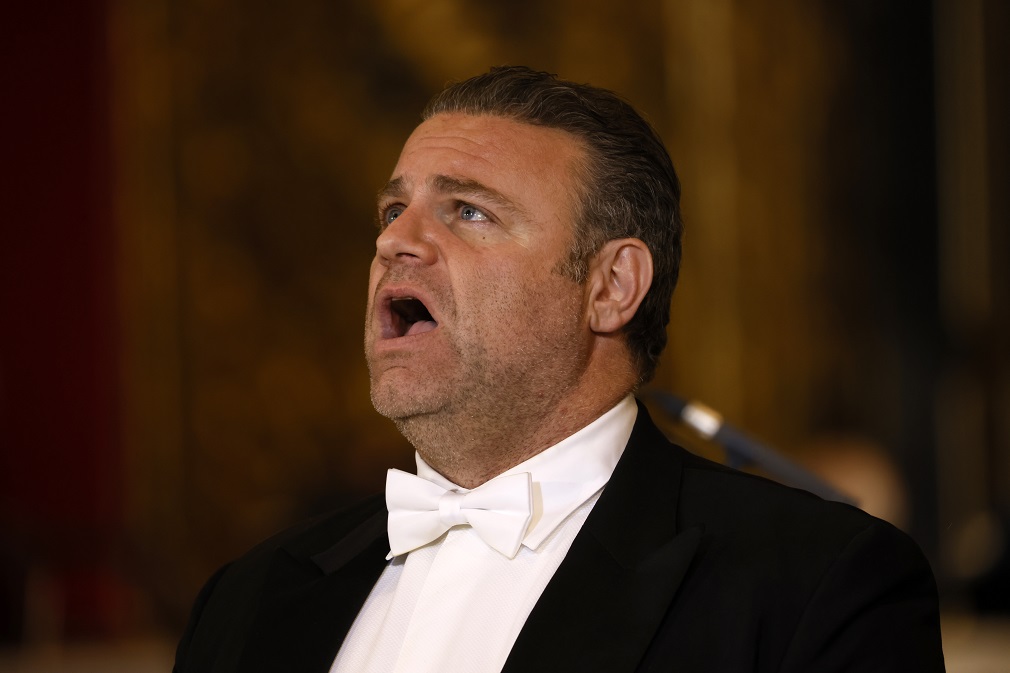 DIRETT: il-kunċert ta' mużika sagra ta' Joseph Calleja mill-Kon ...