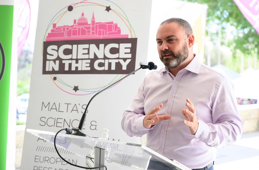 A show with a difference in this year's edition of' "Science in the ...