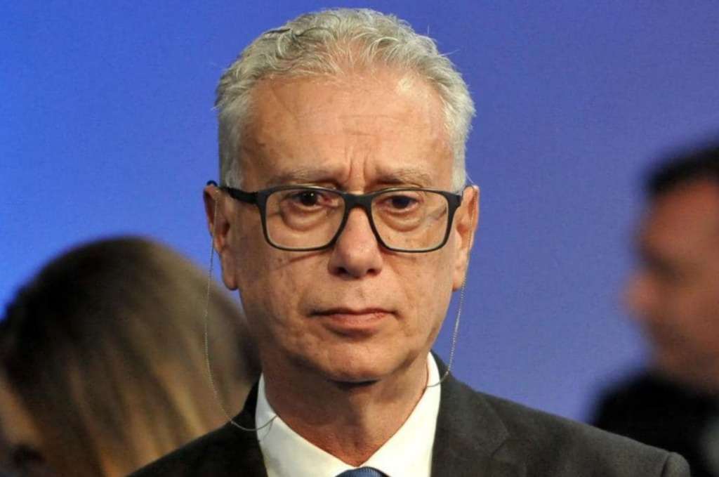 "He was transferred to the ITU following an infection in his ...